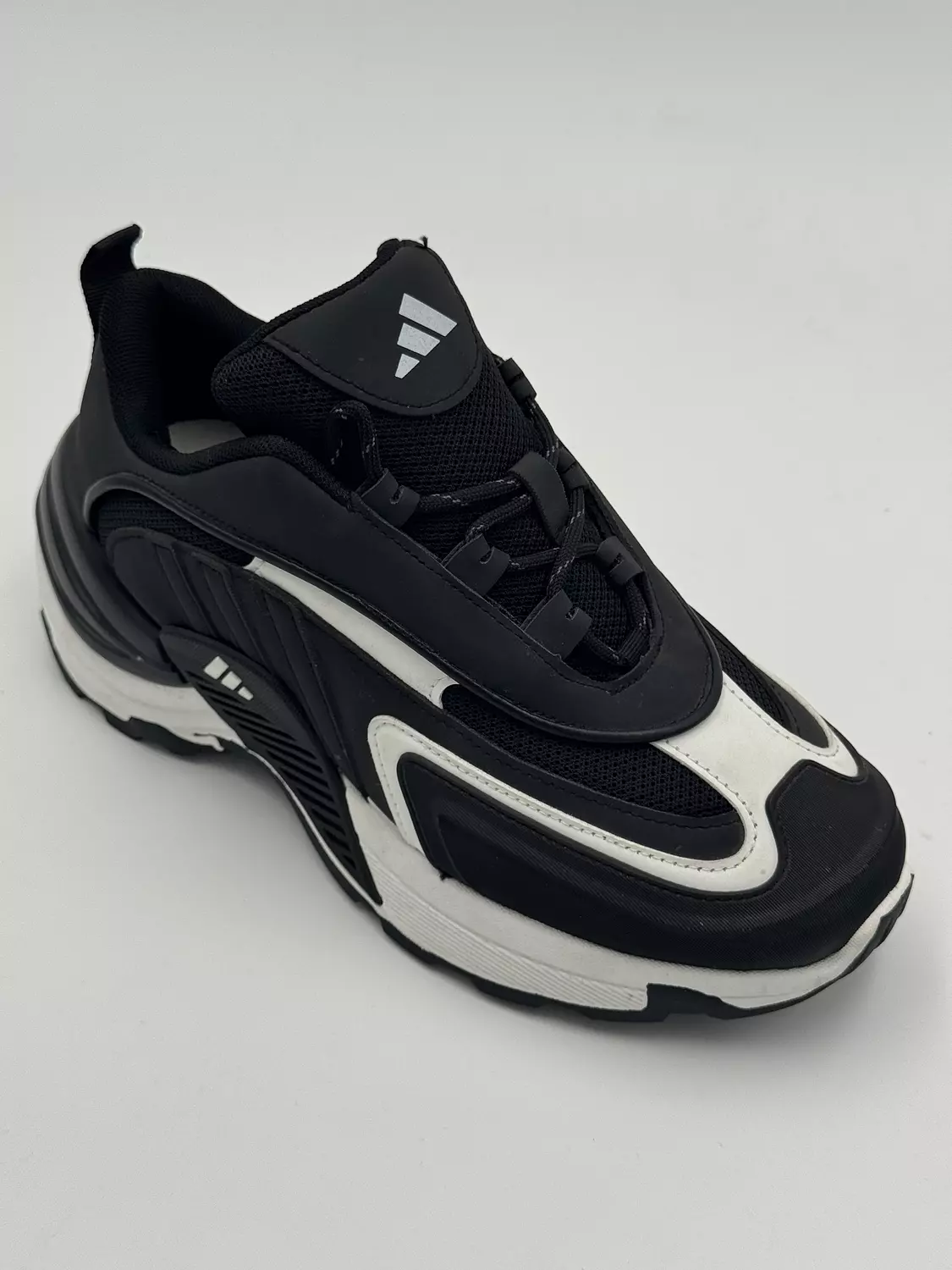 Adidas Wonder Runner Turbo | BOW