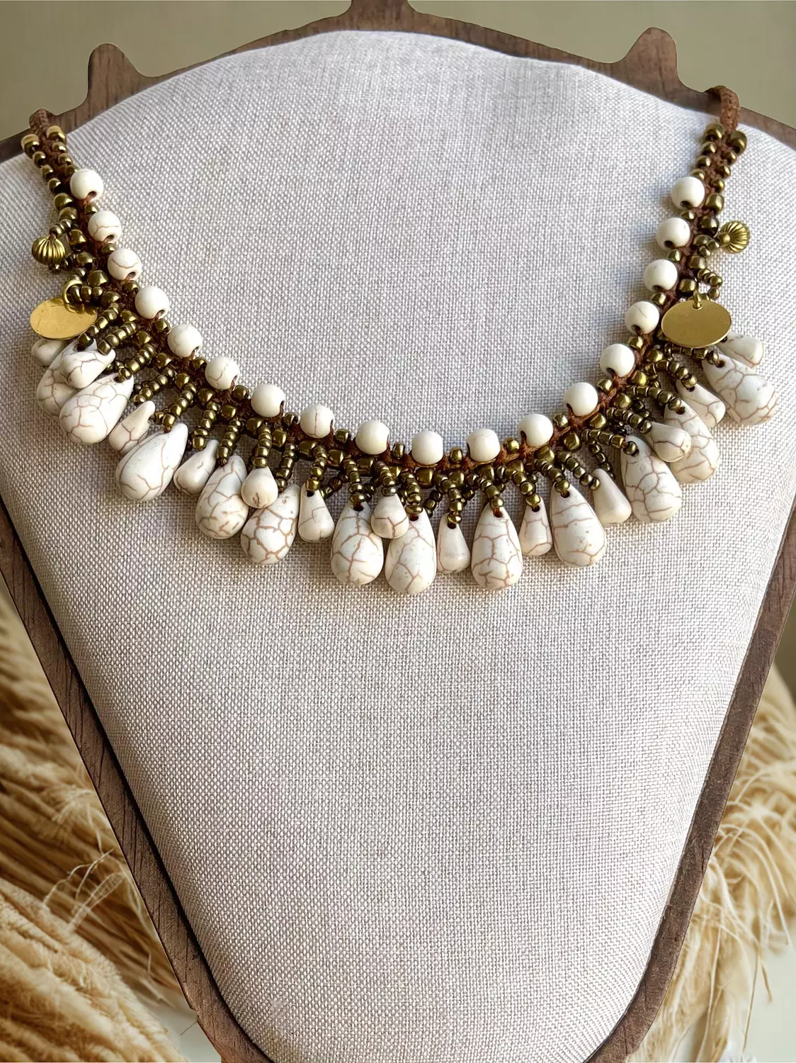 Boho Howlite necklace | r_edelsteine_ shop