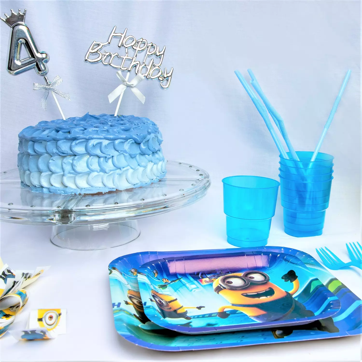Minions Paper Plates | Maison de Fete