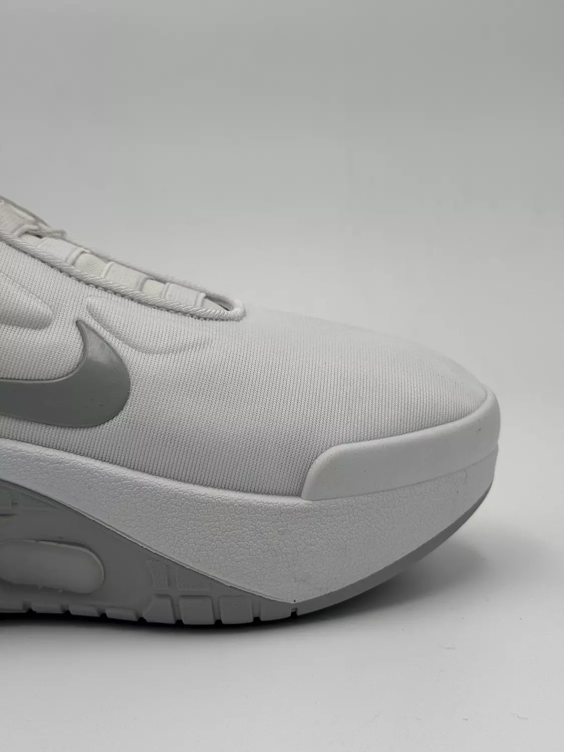 Nike Adapt Automax (white) | BOW