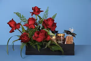The Love Gesture Flower Box | Florabel