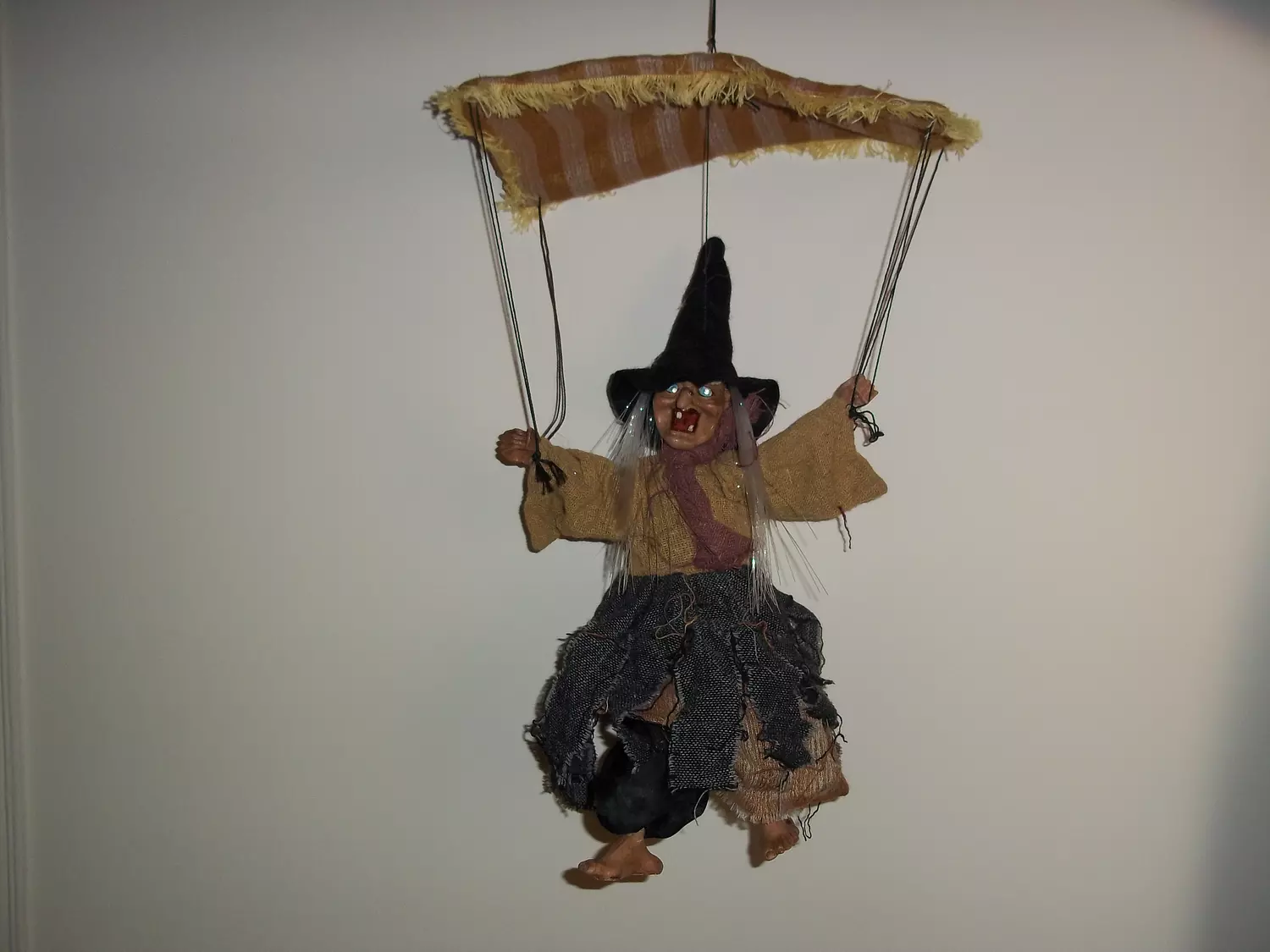 Witch umbrella decor | Neverlandcostume