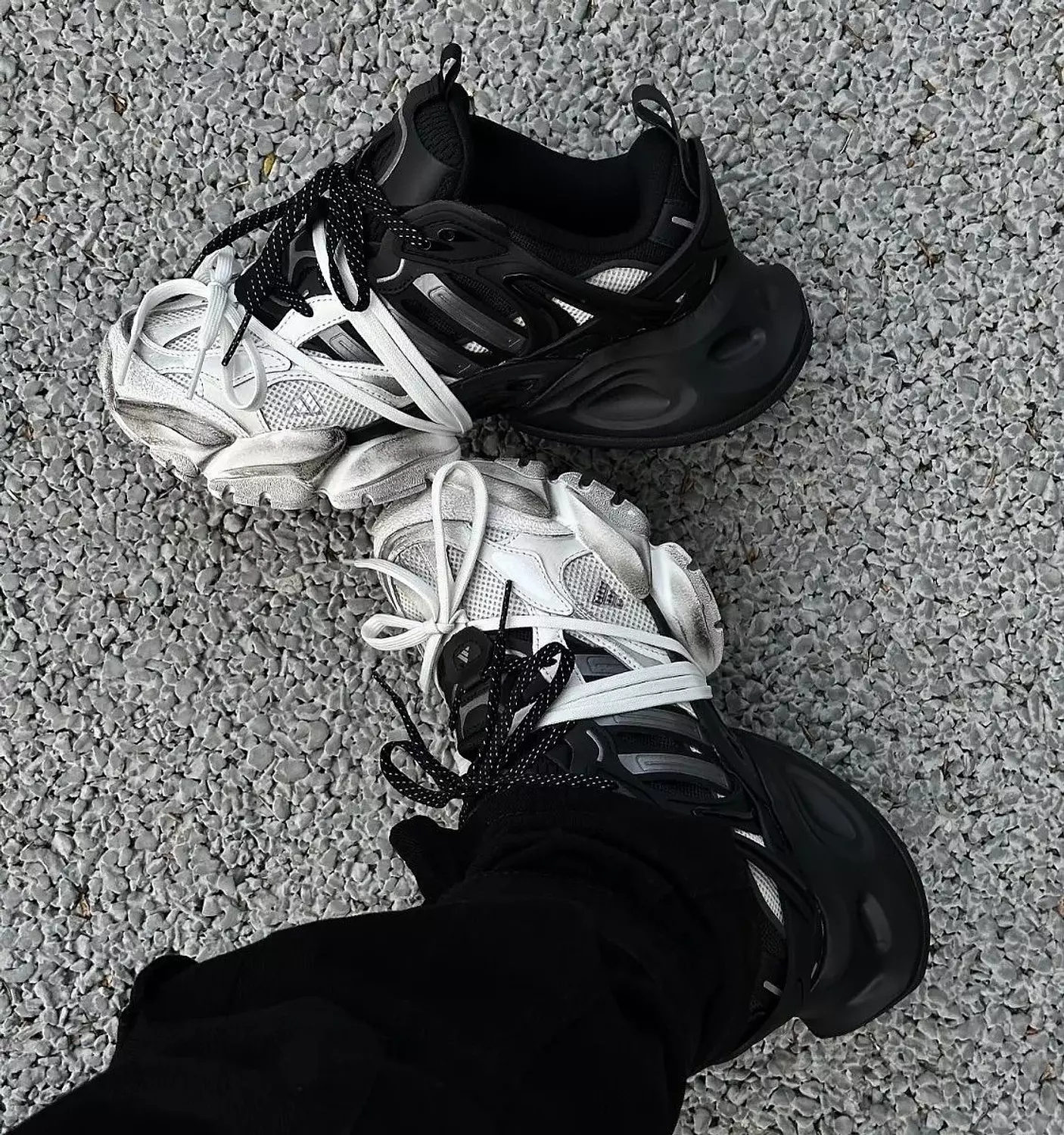 Adidas XLG Runner Deluxe ‘White/ Black’ | Space Store