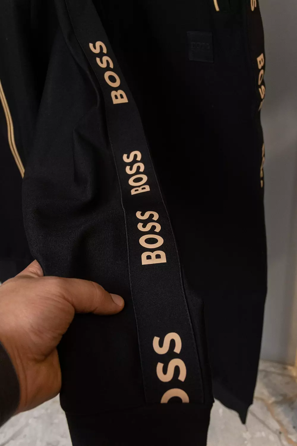 HUGO BOSS SUIT 1 | script menswear