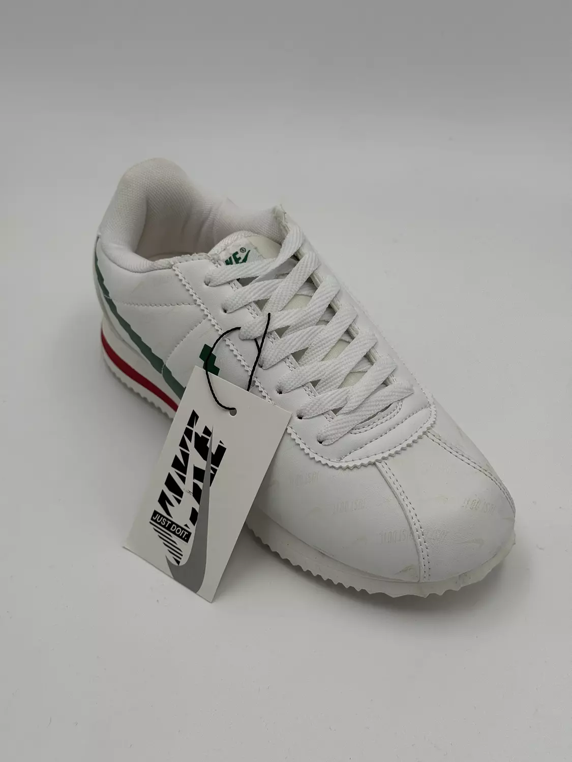 Nike Cortez X have good game (G) | BOW
