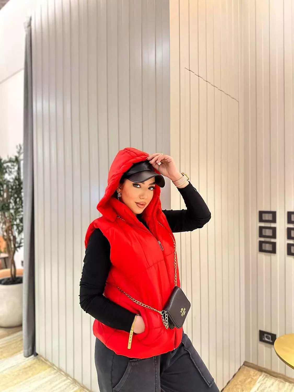 Red puffer vest | Vileo.egy